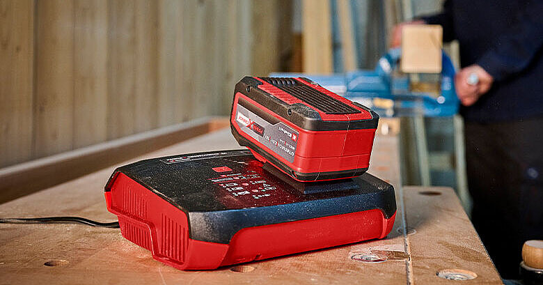 Battery and charger in a practical set | Einhell.de