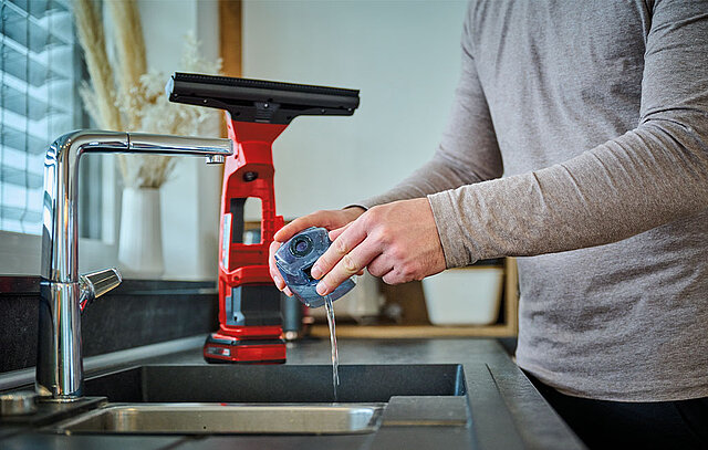 Streak-Free Brilliance: Tips for Clean Windows | Einhell Blog