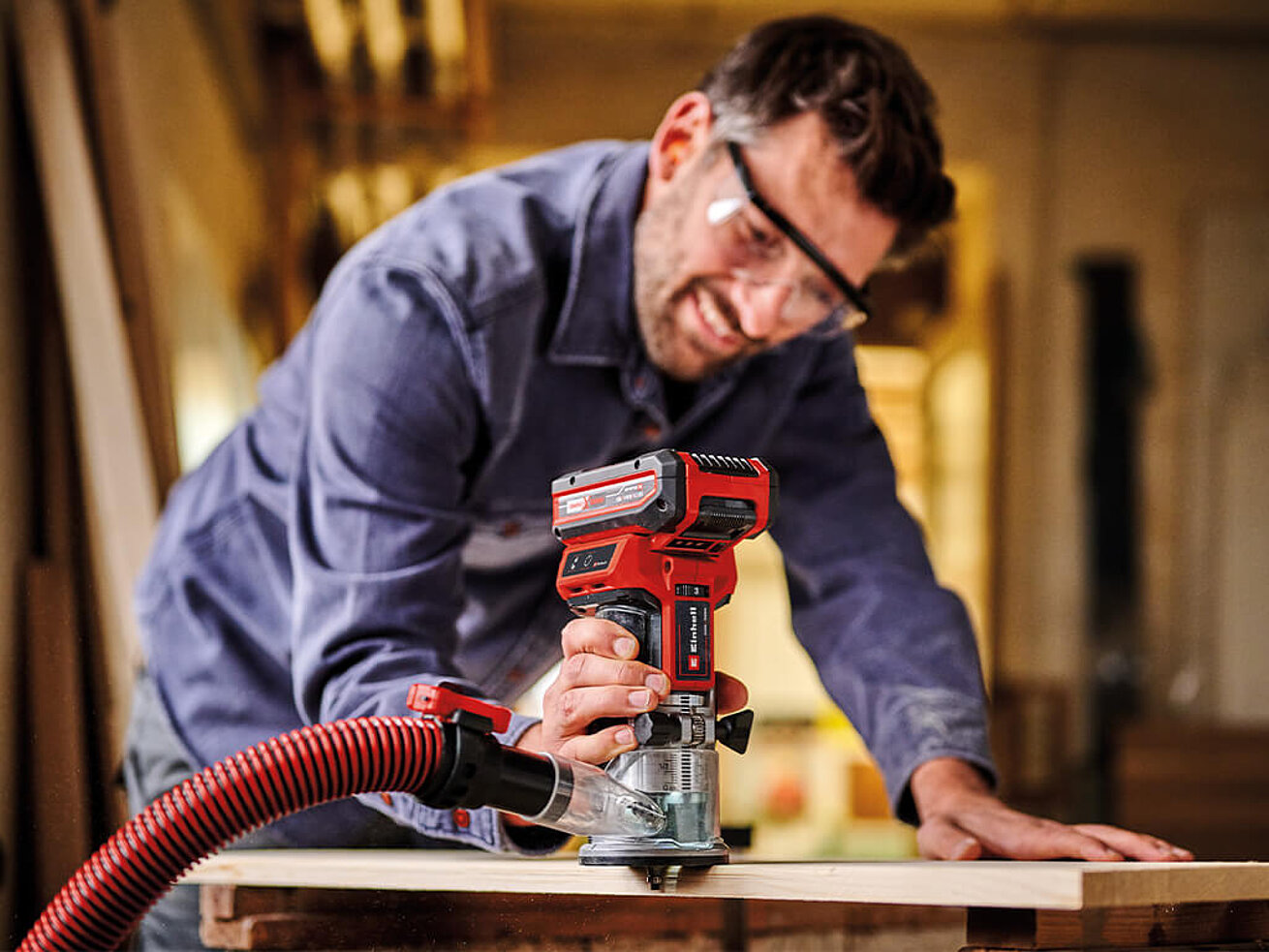 Comparison: Cordless router & edge router | Einhell Blog